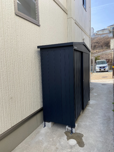 大阪府 M様邸 マツモト物置 NT-187DN | 大阪・三重・愛知・滋賀のカーポート・目隠しフェンス・物置格安工事 | エクステリア.com